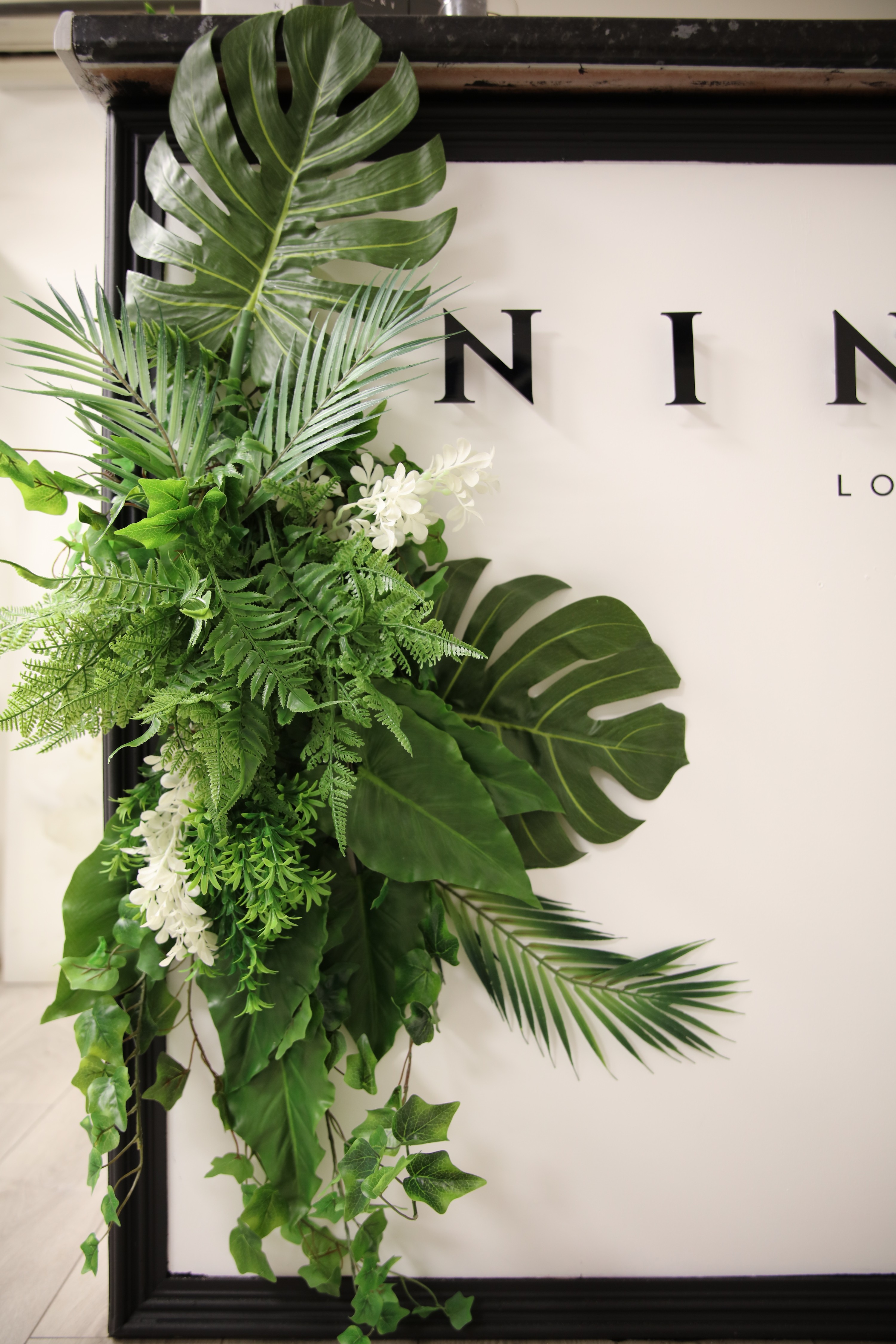 Artificial realistic greenery